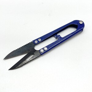 Handy Sewing and Quilting Thread Clipping Snippers in 3 Colors - Etsy