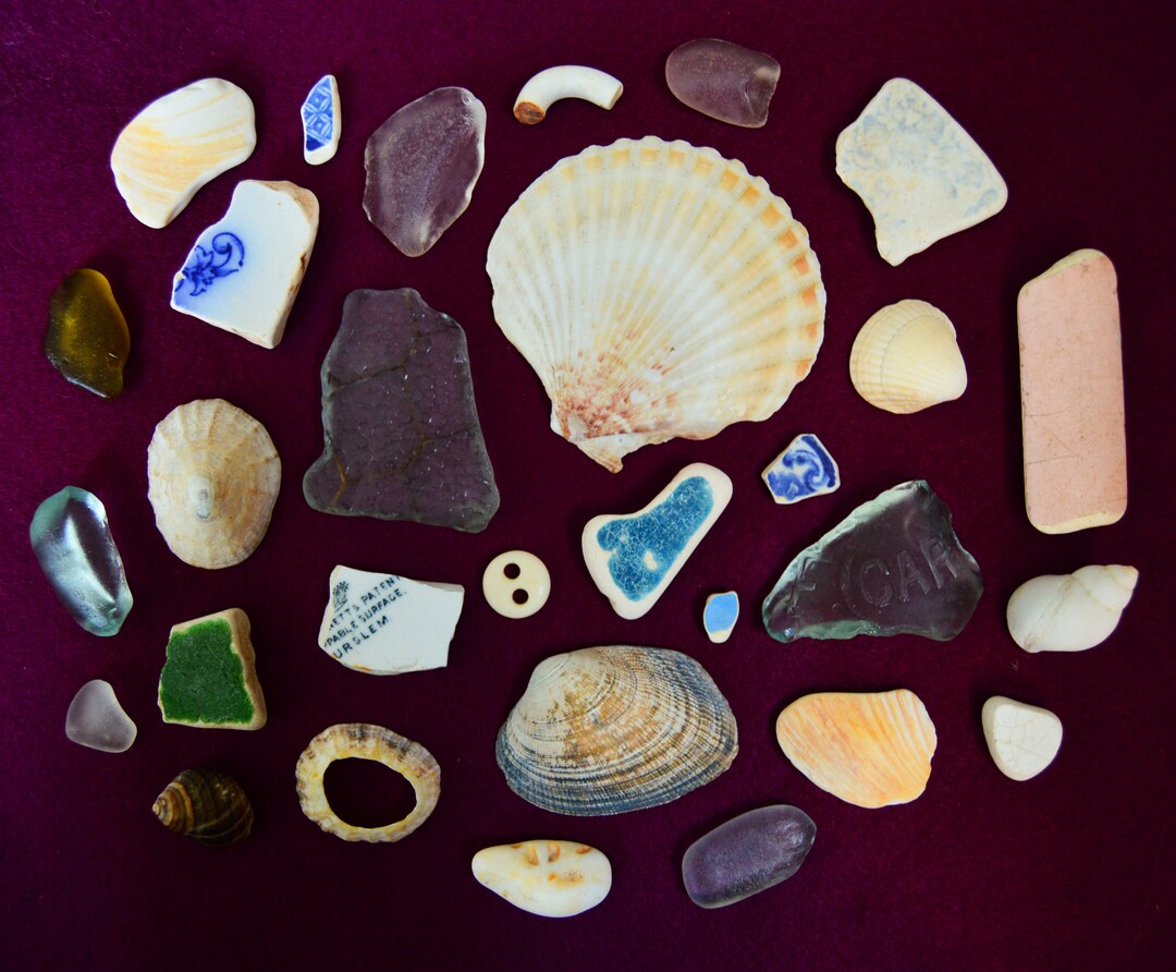30 Sea Pottery Pieces, Shells, Sea Glass, Vintage Beach Pottery Found ...