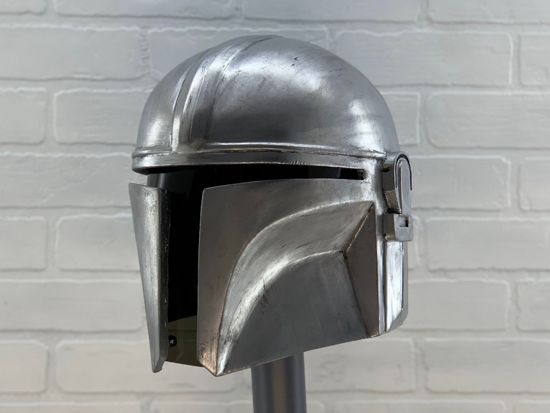 The Mandalorian Helmet. Great for a Star Wars Costume. the 'mando ...