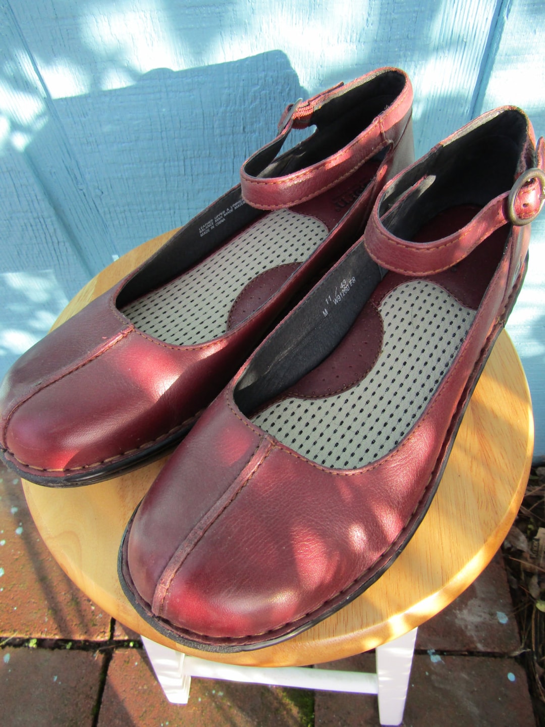 Born ~ Mary Jane Style ~ Maroon ~ Seamed Style ~ Women's Size 11 Medium ...