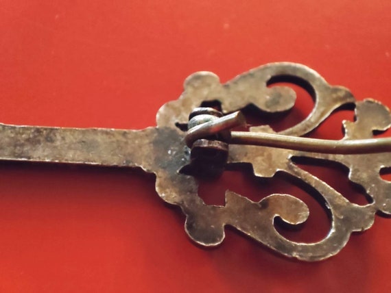 Superb antique key brooch silver metal or plated open… - Gem