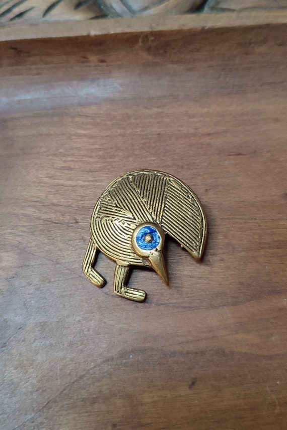 RIVEIRO Modernist, bird, kiwi, eye email superb beaut… - Gem