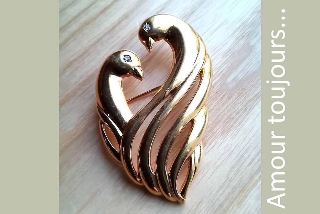 MONET Heart Couple Love Loyalty Lucky Charm Birds Golden Brooch 2 Doves ...