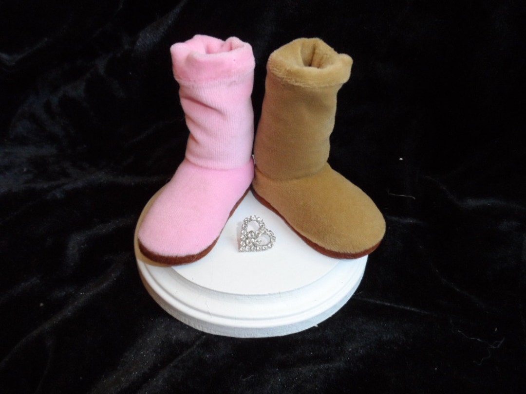 UGG Boot Cake Topper Perfect for the Laid Back and Casual Bride and ...