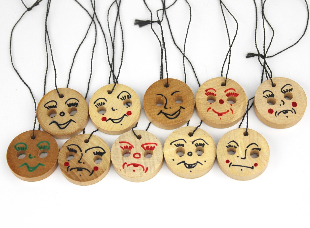 10pcs Double Sided Happy and Sad Face Garden Pendants Decorations 100% ...