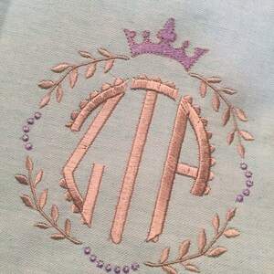 Heirloom Crown Monogram Frame - Princess Wreath Blank Monogram Machine ...