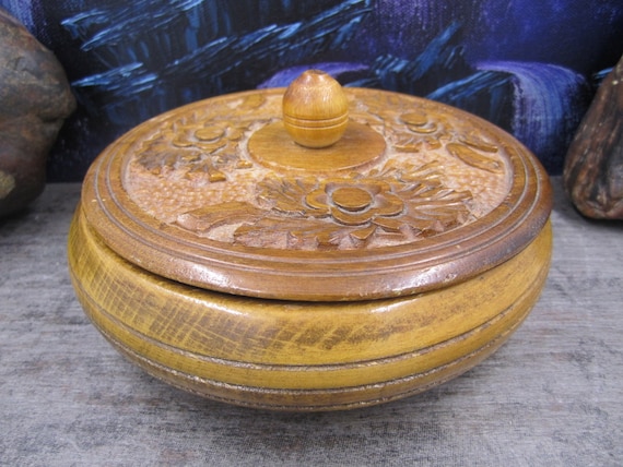 Carved Round Wood Container - Gem
