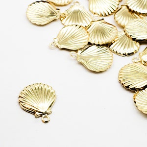 14k Gold Filled Charm | Clam Shell 7mm, 11mm, 15mm | Lightweight ...