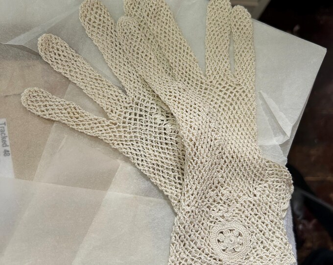 Regency Style Hand Crotcheted Cotton Day Gloves in Ivory - Etsy