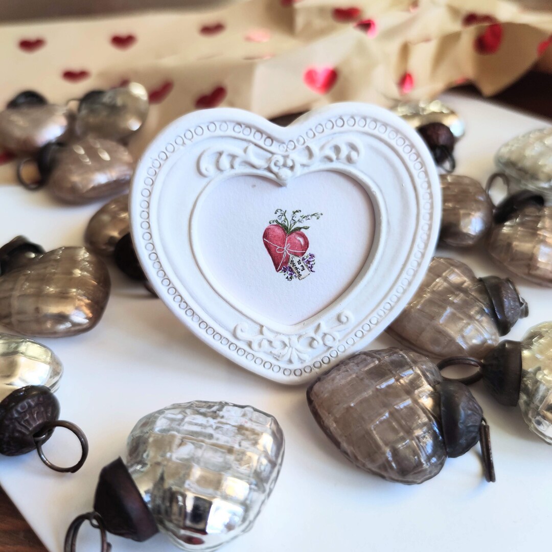 Valentine's Day Gift Small Heart Hand Painted Miniature - Etsy