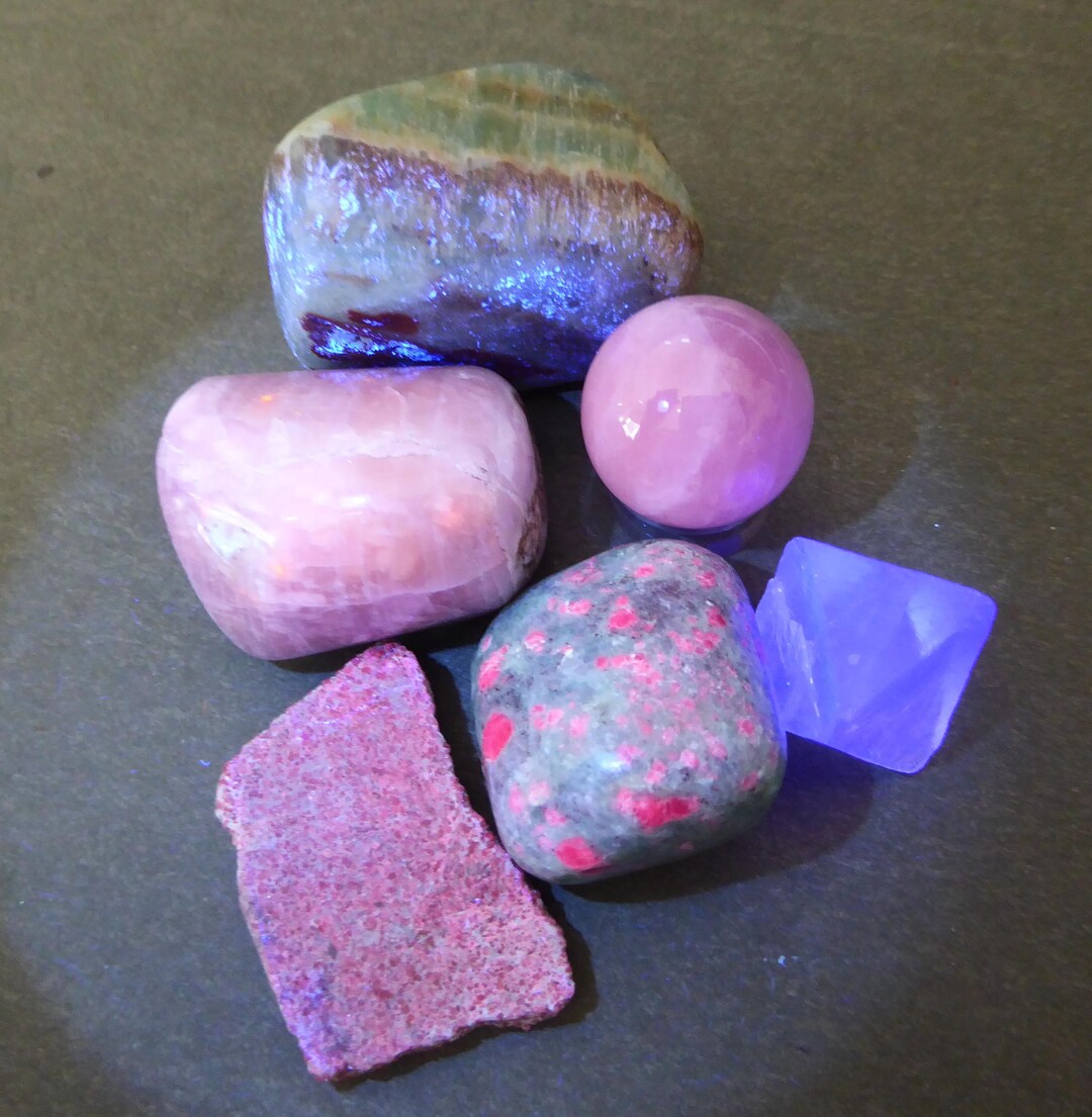 UV Stones, Stone Set, Educational Stones, UV Minerals, Smithsonite ...