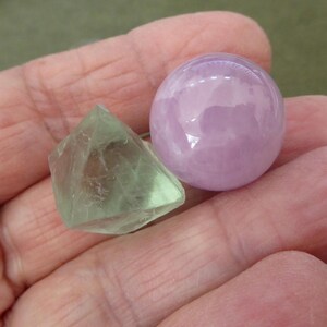 UV Stones, Stone Set, Educational Stones, UV Minerals, Smithsonite ...