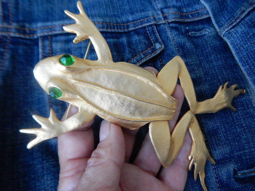 Kenneth Lane Massive Frog Brooch. Fantastic Frog Pin. Matte Gold Finish ...
