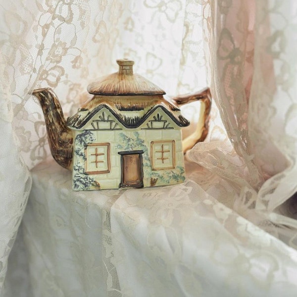Cottage Tea Pot - Etsy