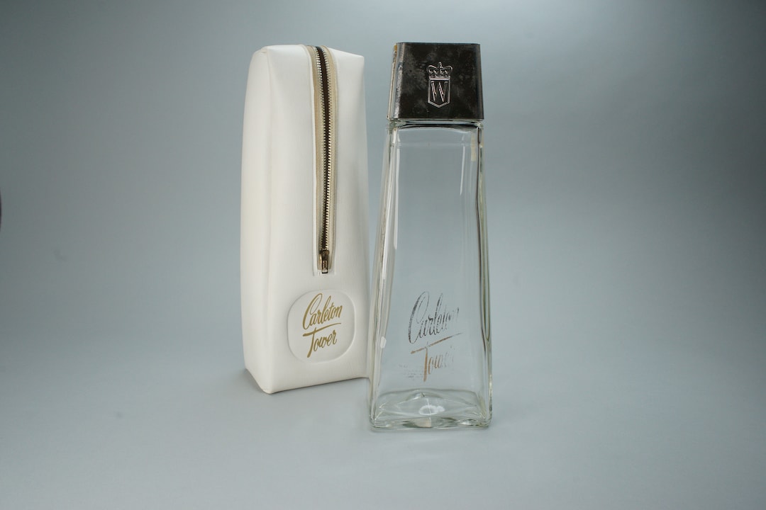 Vintage 1956 Carleton Tower Canadian Whisky Bottle & Collector White ...