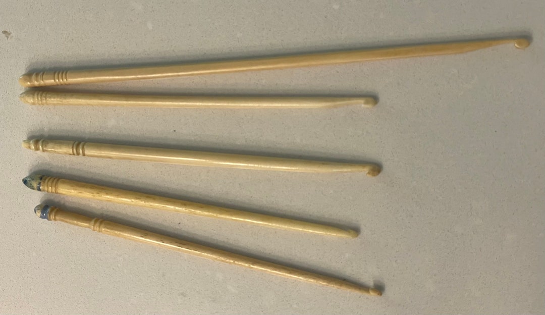 Vintage Bone Crochet/knitting Needles - Etsy
