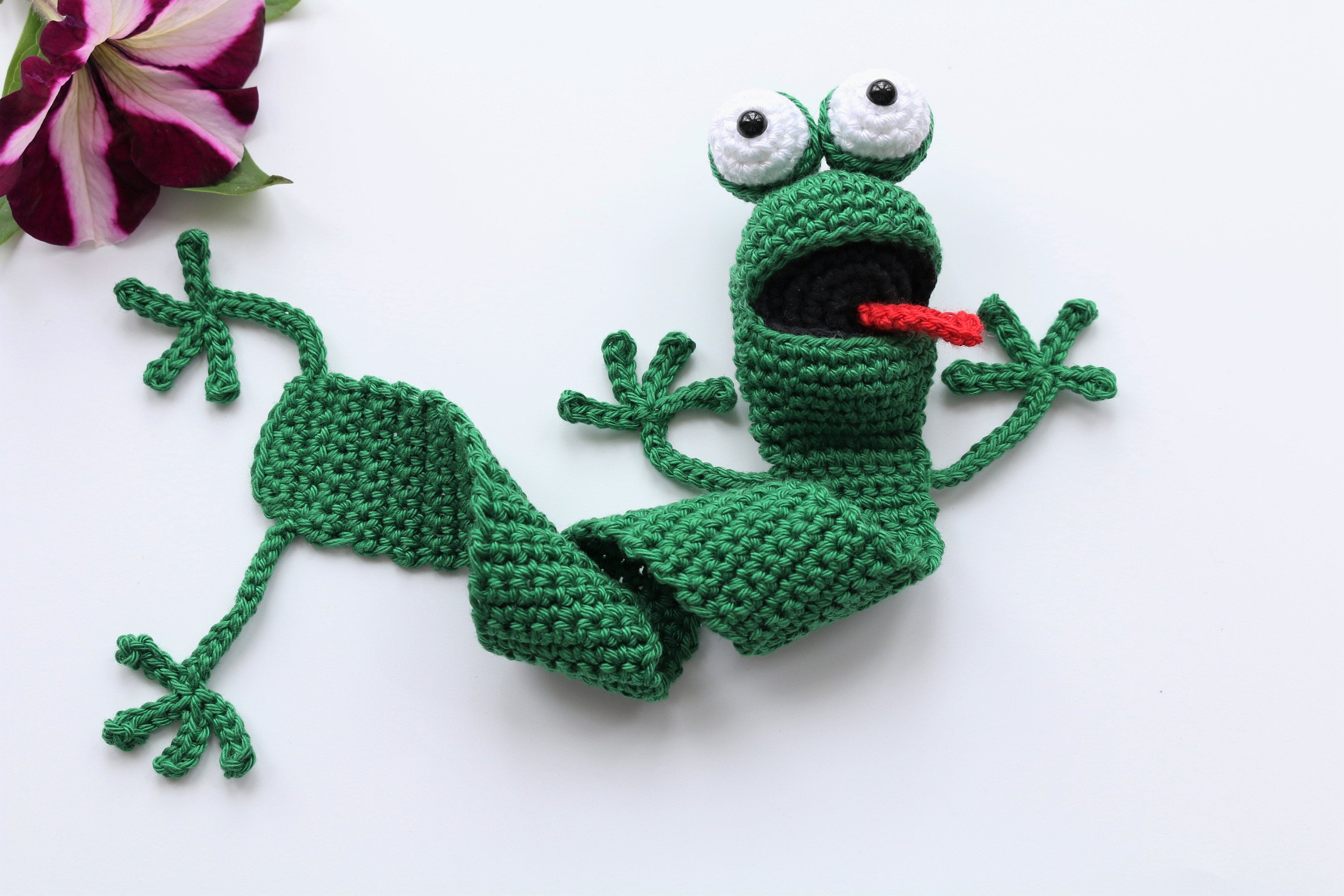 Crochet Squished Frog Bookmark gift for readers funny | Etsy