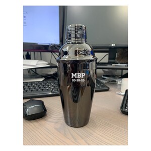 Cocktail Shaker Engraved, 16oz Stainless Steel Gunmetal Cocktail Shaker ...
