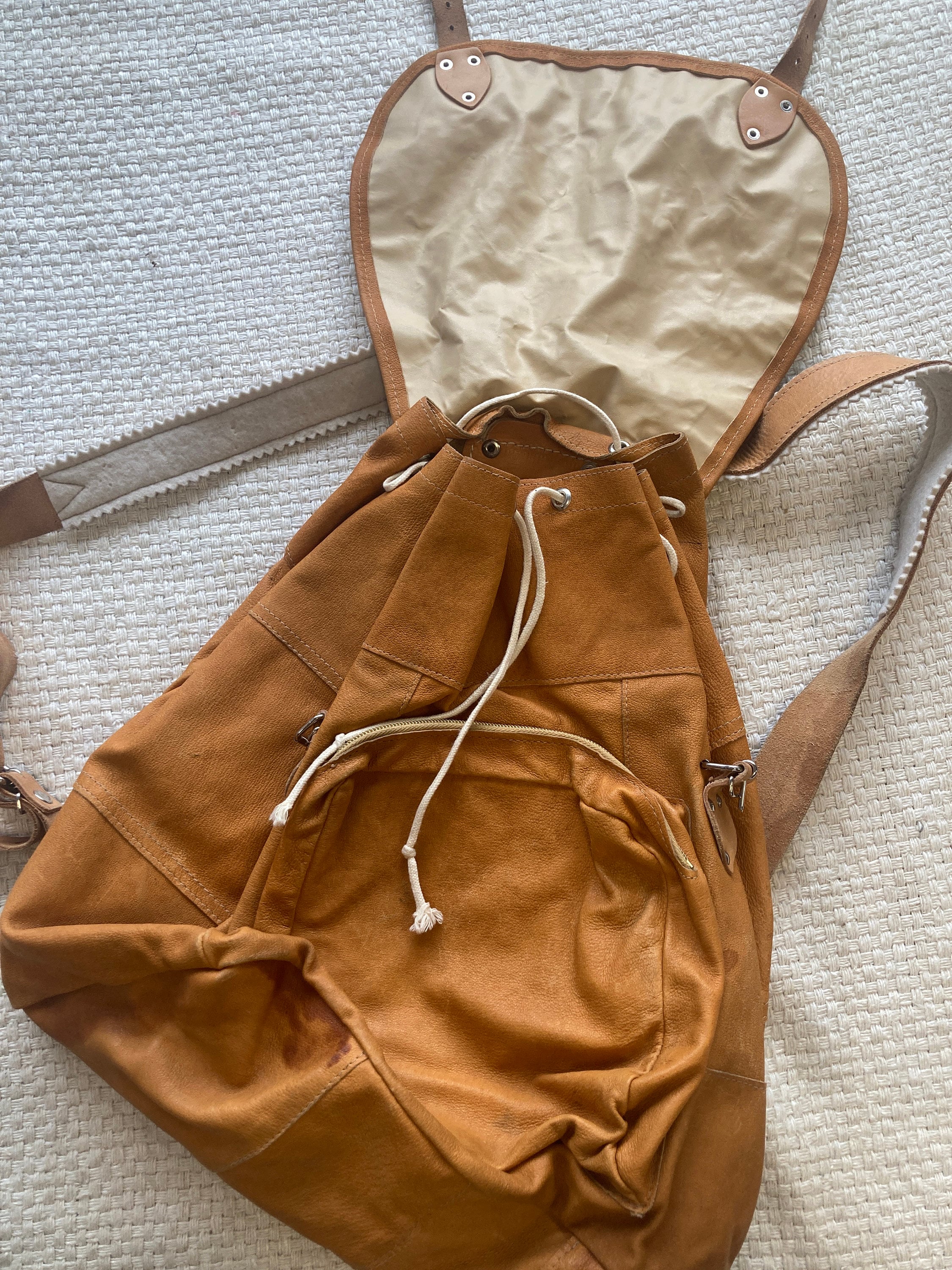 Vintage Natural Tan Leather Backpack 1970s - Etsy