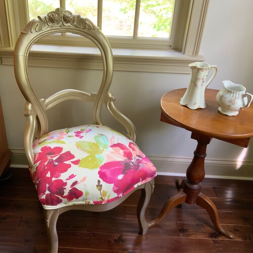 Custom French Bee Chair - Etsy