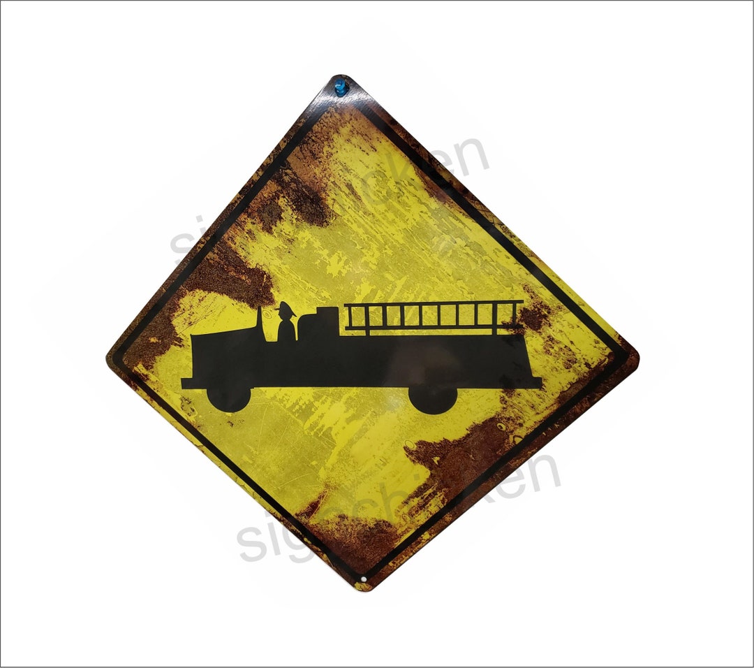 RUSTY LOOK - Fire Truck, Fire Engine Sign, Room Decor, Fireman Crossing ...