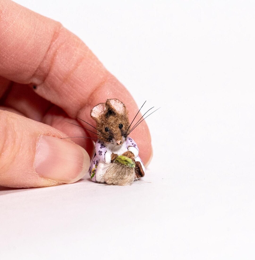 1:12 Scale Mouse in Dress - Ready to Ship by Nightfoxcreations - Etsy