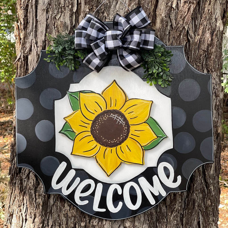 Seasonal Door Hanger - Etsy