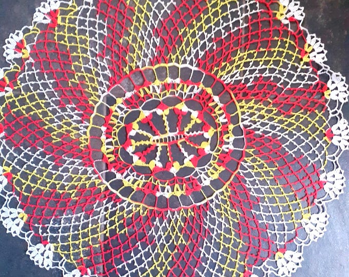 Textured Doily 3D Centrepiece Grey White Crocheted Doily Handmade Round ...