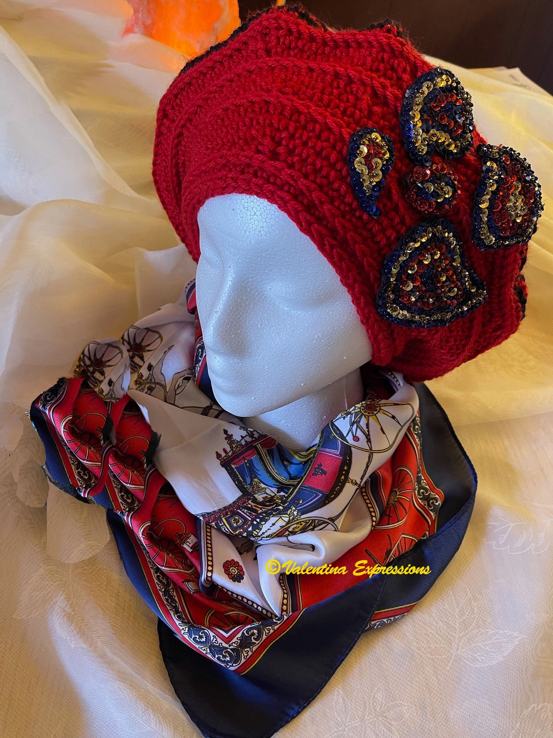 Red-black Beret With Decorative Sequin Paisley - Etsy