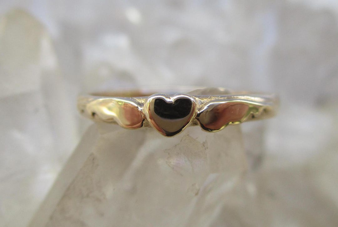 14K Gold Winged Heart Ring -hand Cast Dainty Ring- Size 5 1/2 - Etsy