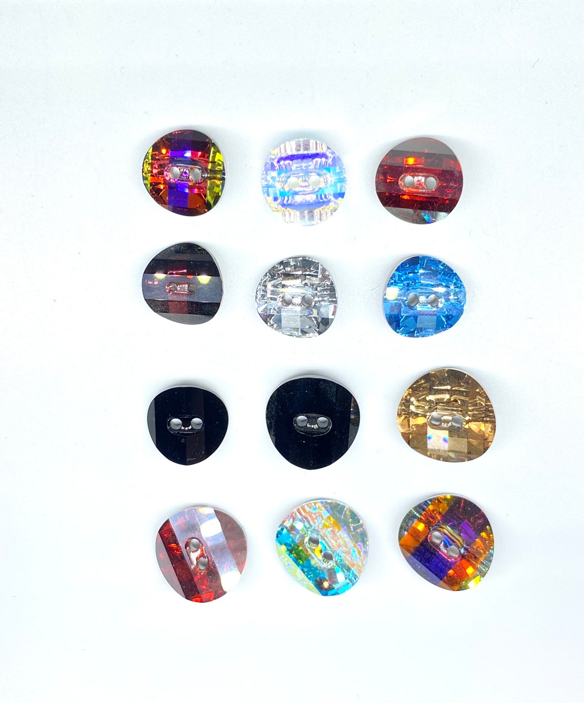 3016 14mm or 16 Mm Round Button. Potato Chip / Slightly Twisted ...