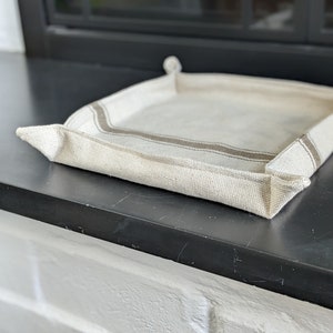 Farmhouse Fabric Tray: Grain Sack Remnant Centerpiece Mat - Etsy