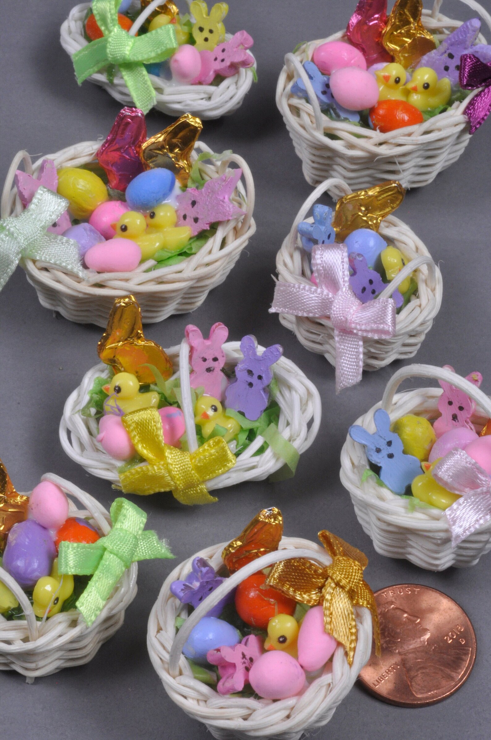 Tiny Miniature Easter Baskets 1:12 Scale, Dollhouse Easter Basket. Miniature Food * Artisan ...