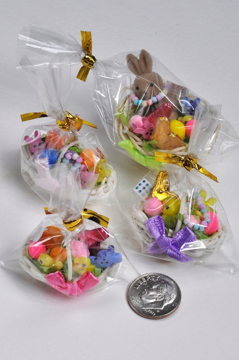 Tiny Miniature Easter Baskets 1:12 Scale, Dollhouse Easter Basket. Miniature Food Artisan ...