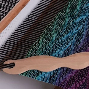Wavy Weaving Shuttles From Ashford in 3 Lengths - Etsy