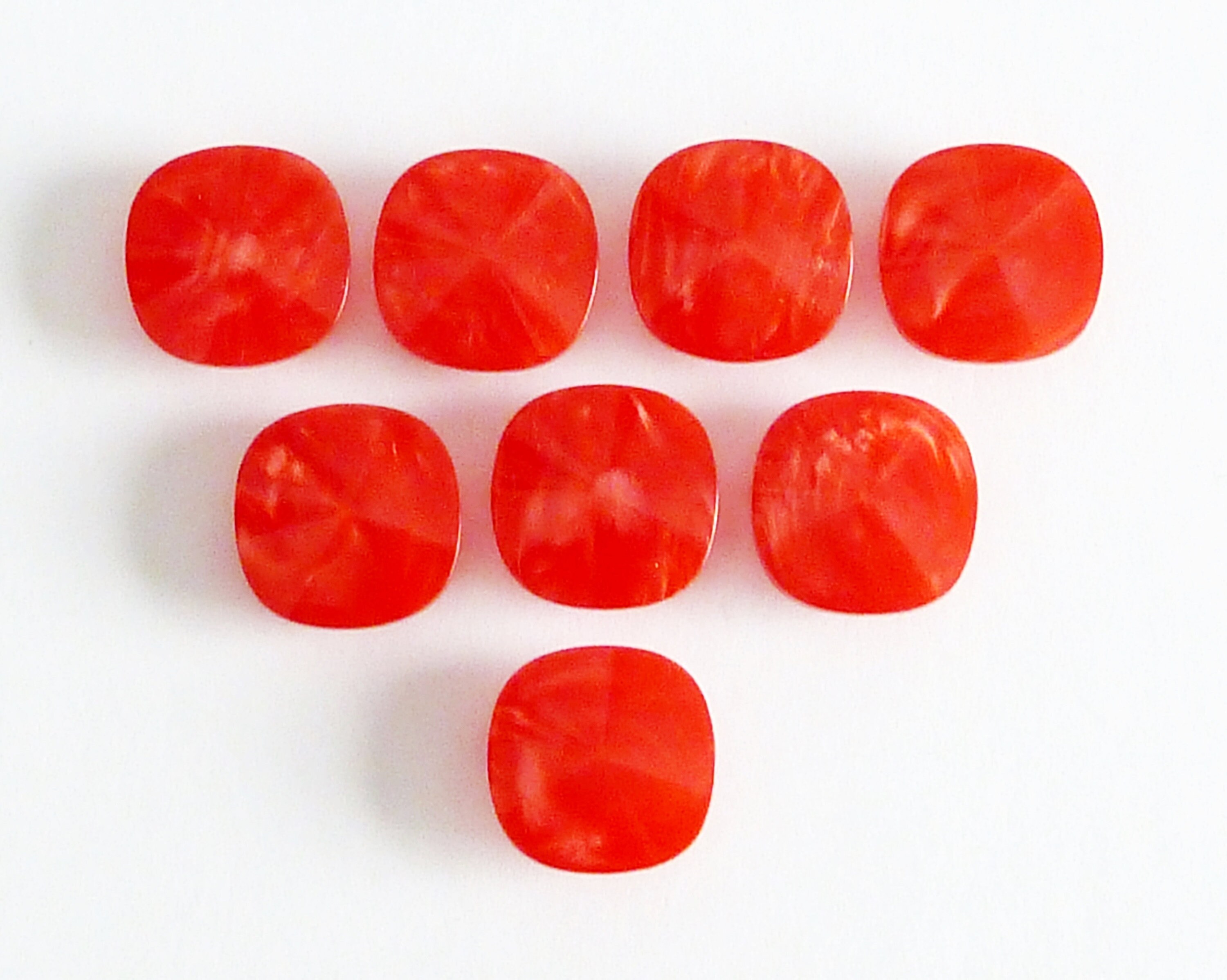 Red Square Pearlized Plastic Buttons With Marble Effect 18 Mm or 11/16 ...