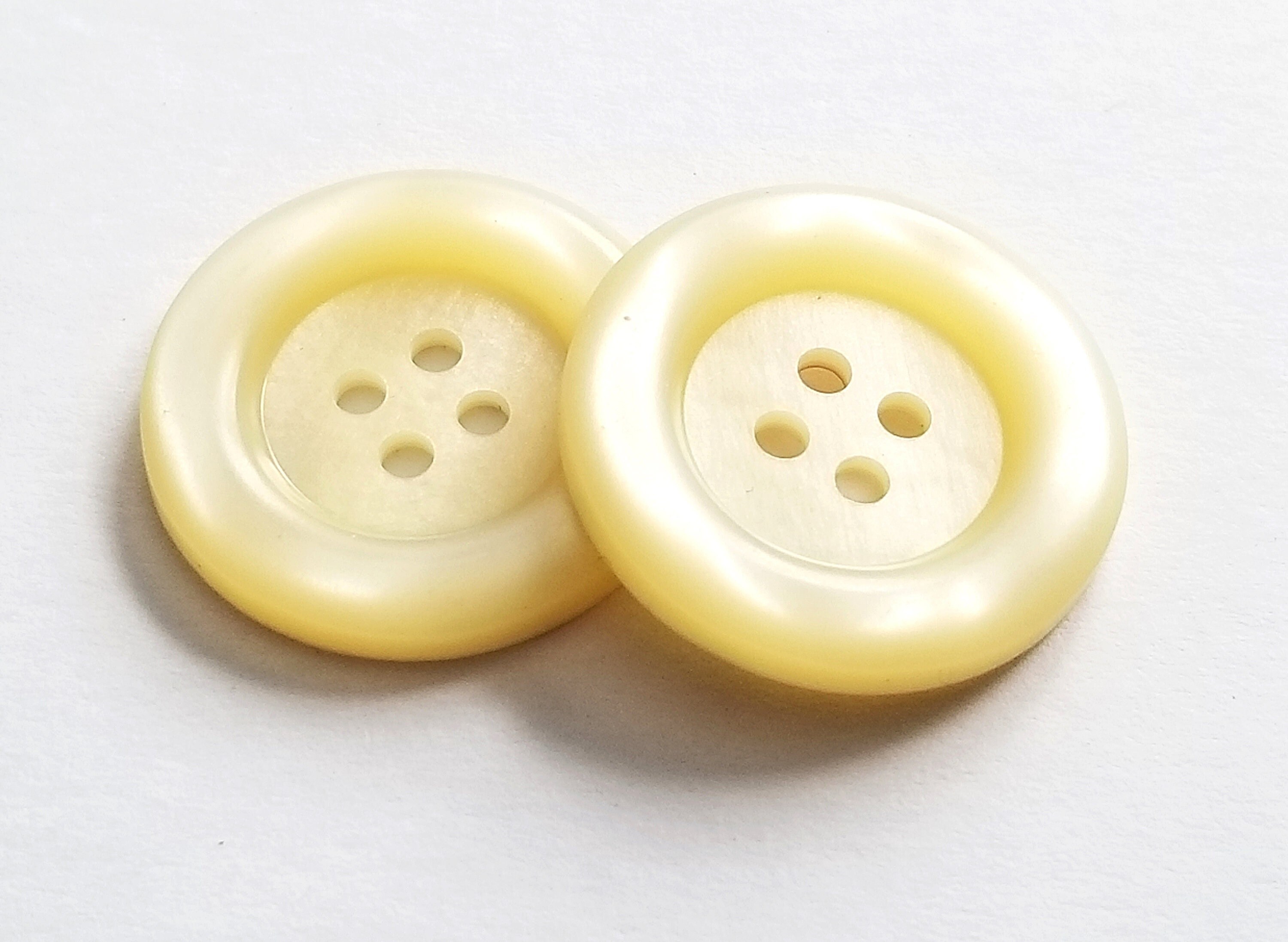 Pearlized Button in Bone White - 23 Mm or 7/8 Inch - Lot of 10 Round 4 ...