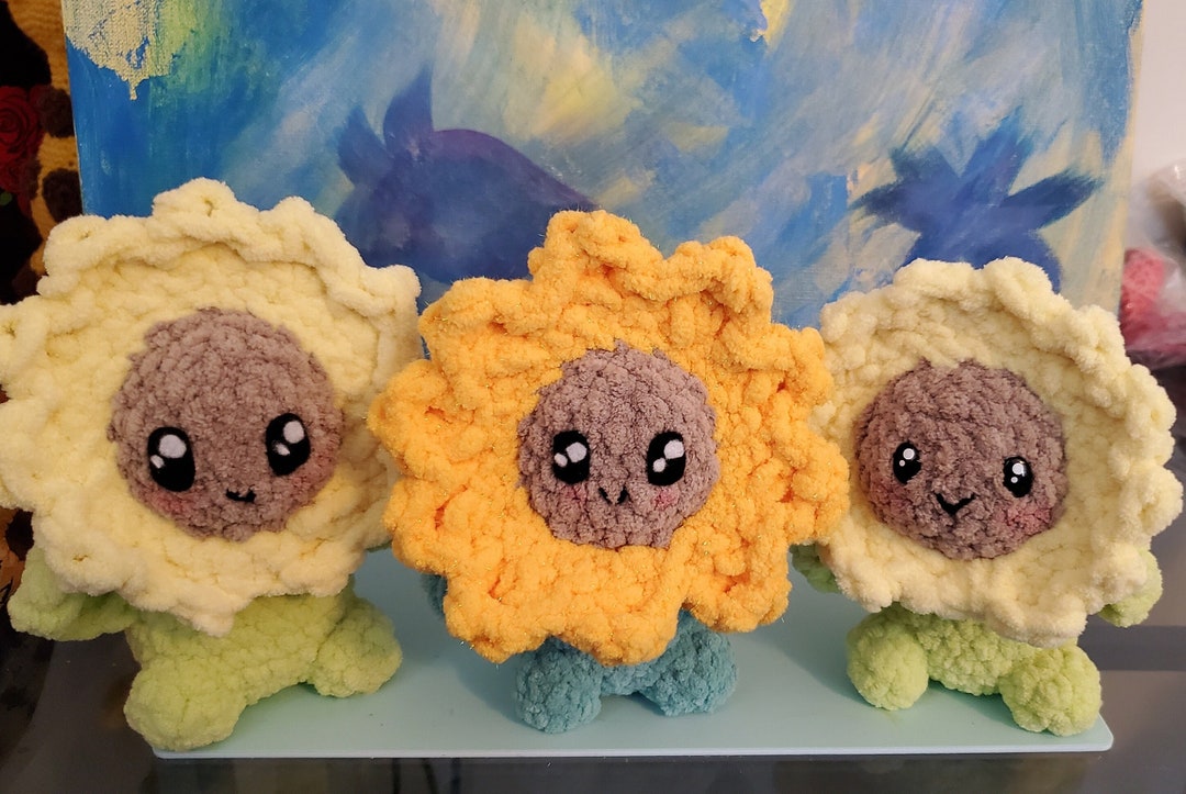 Handmade Crocheted Soft Sun Buds, Mini Sunflower Doll, Bernat Baby ...