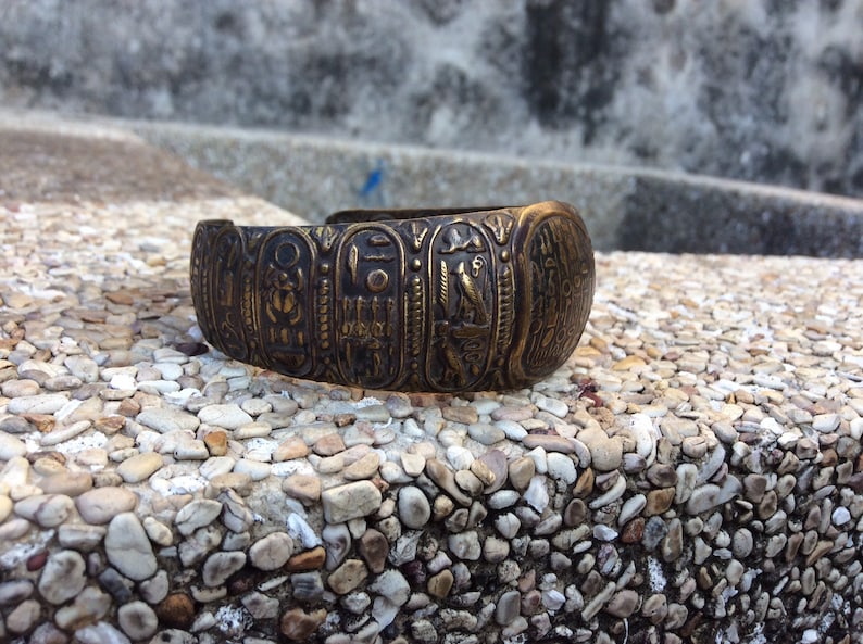 Ancient Egyptian Hieroglyph Symbol Nefertiti Nubia Nefertaristar ...