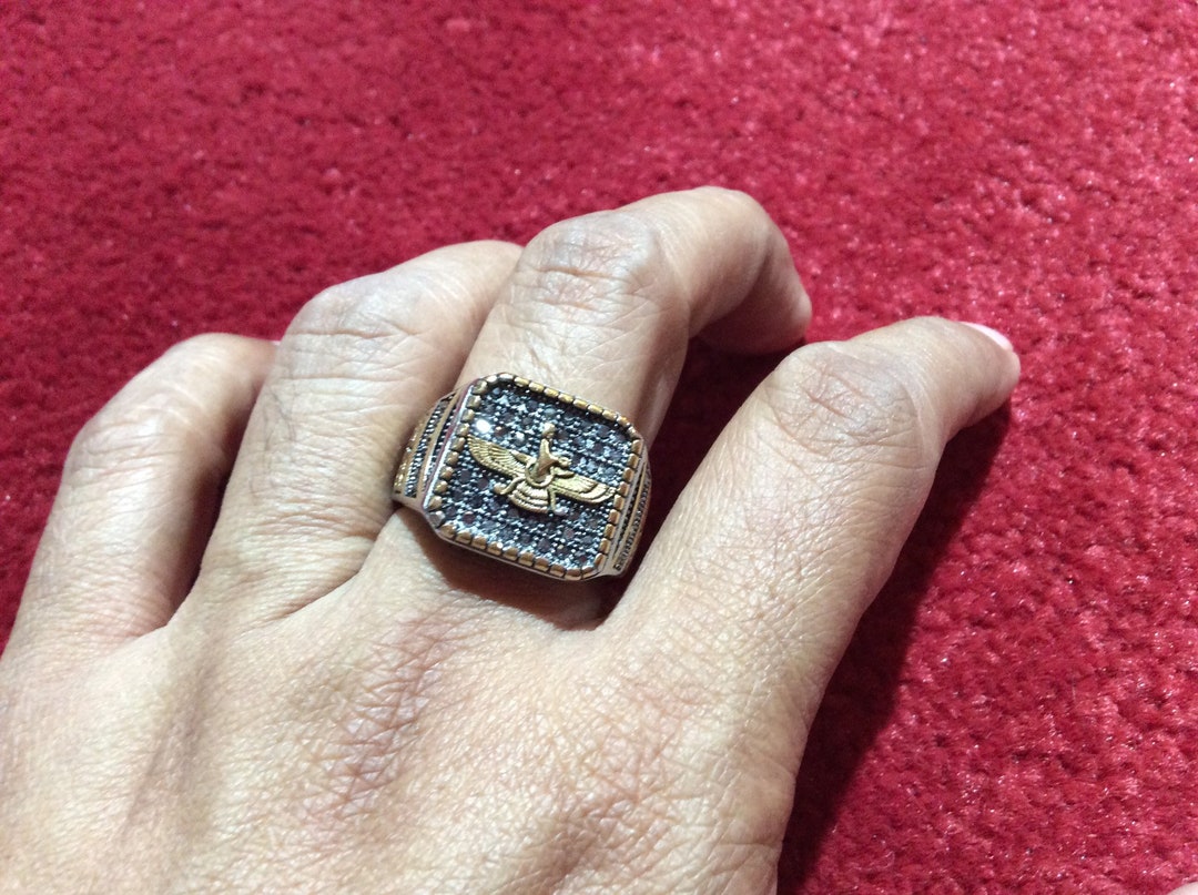 Farvahar Ahura Mazda Zoroastrian Faravahar Achaemenian Men Womens Human ...