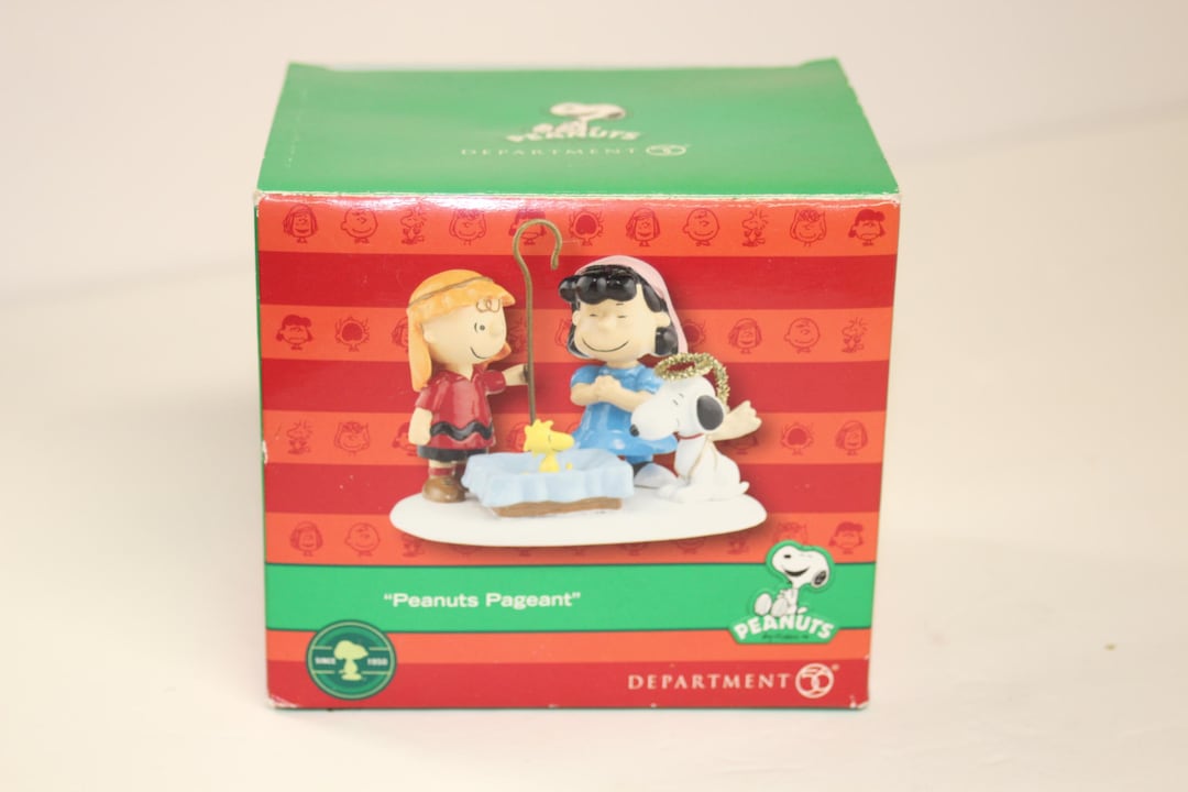 Department 56 Peanuts Pageant Village - Etsy