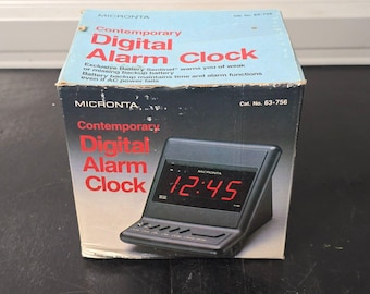 Vintage Spartus Digital Alarm Clock, 1980s Large Green LCD Display ...