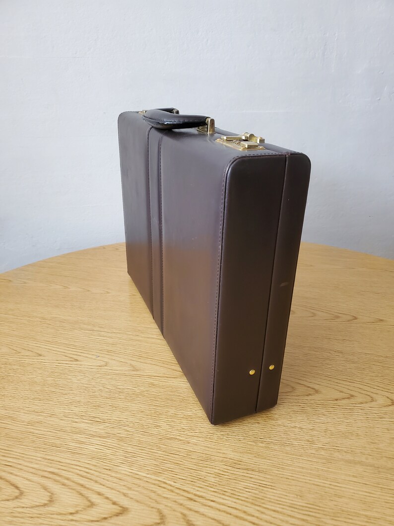 Avenues in Leather Attache/ Vintage Briefcase/ Laptop Case/ Document ...