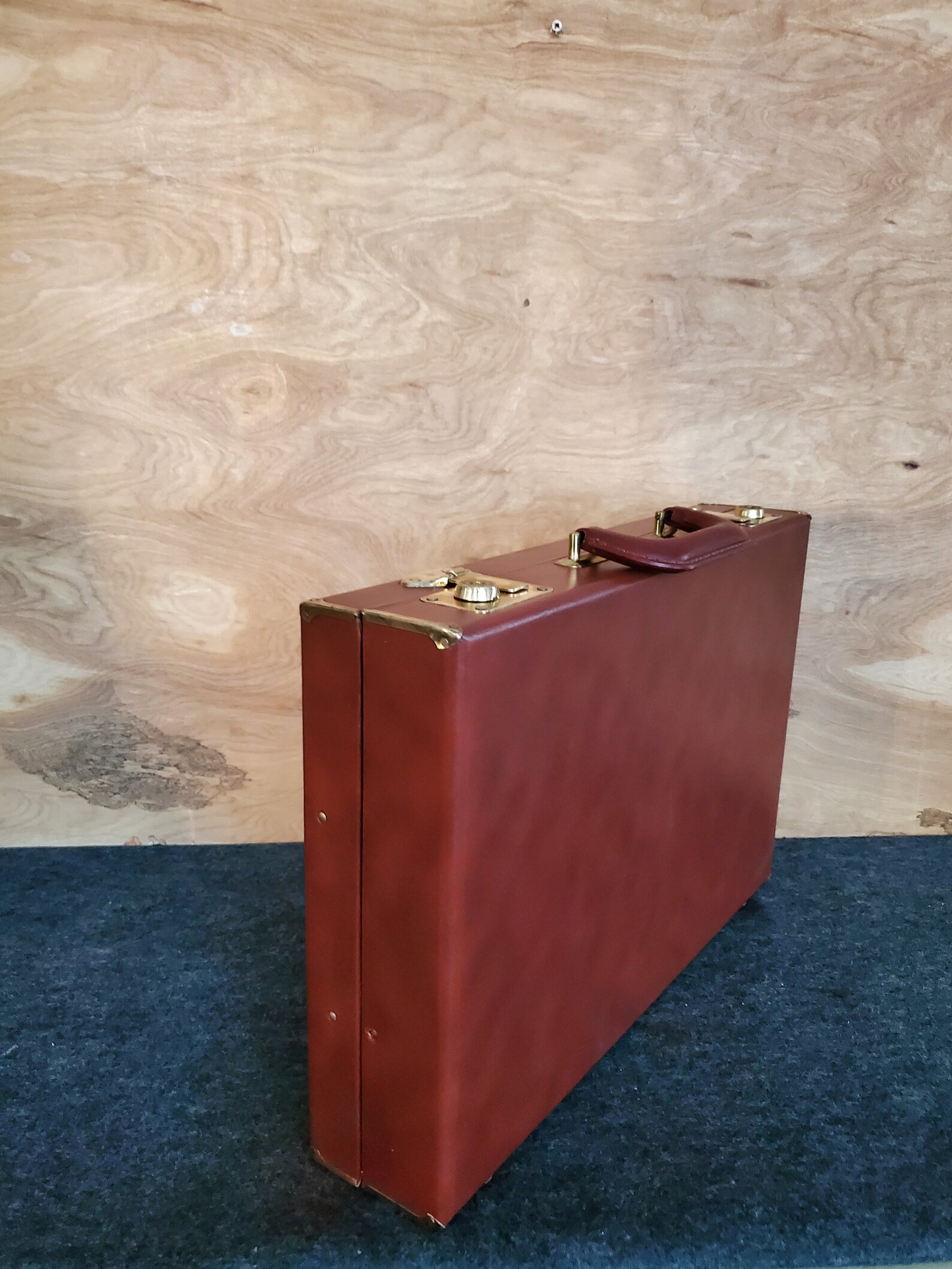 Vintage Hard Sided Leather Briefcase/ Locking Attache'/ Document/laptop ...