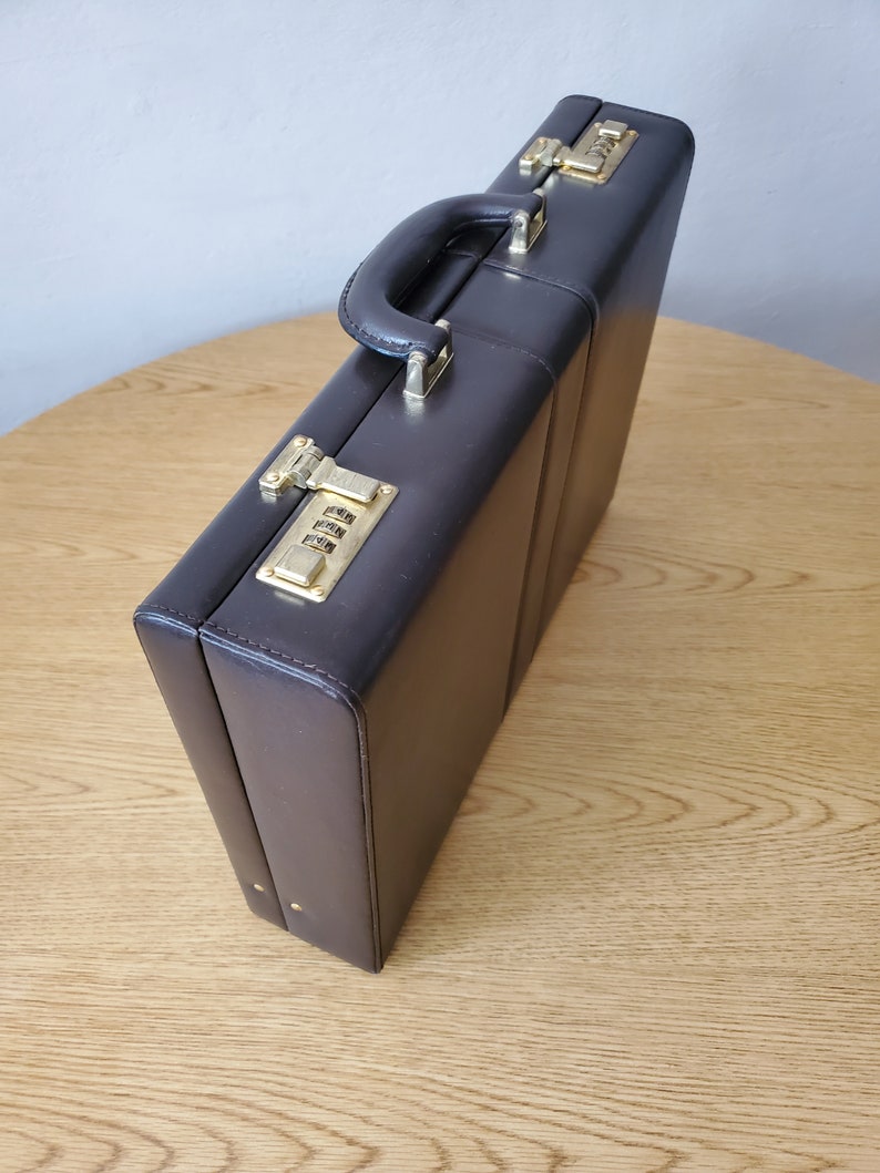 Avenues in Leather Attache/ Vintage Briefcase/ Laptop Case/ Document ...