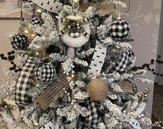 Black & White Christmas Tree Kit -includes Tree Skirt, Ornaments, Picks ...