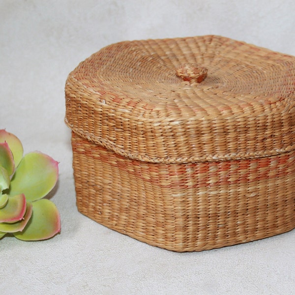 Woven Basket With Lid - Etsy