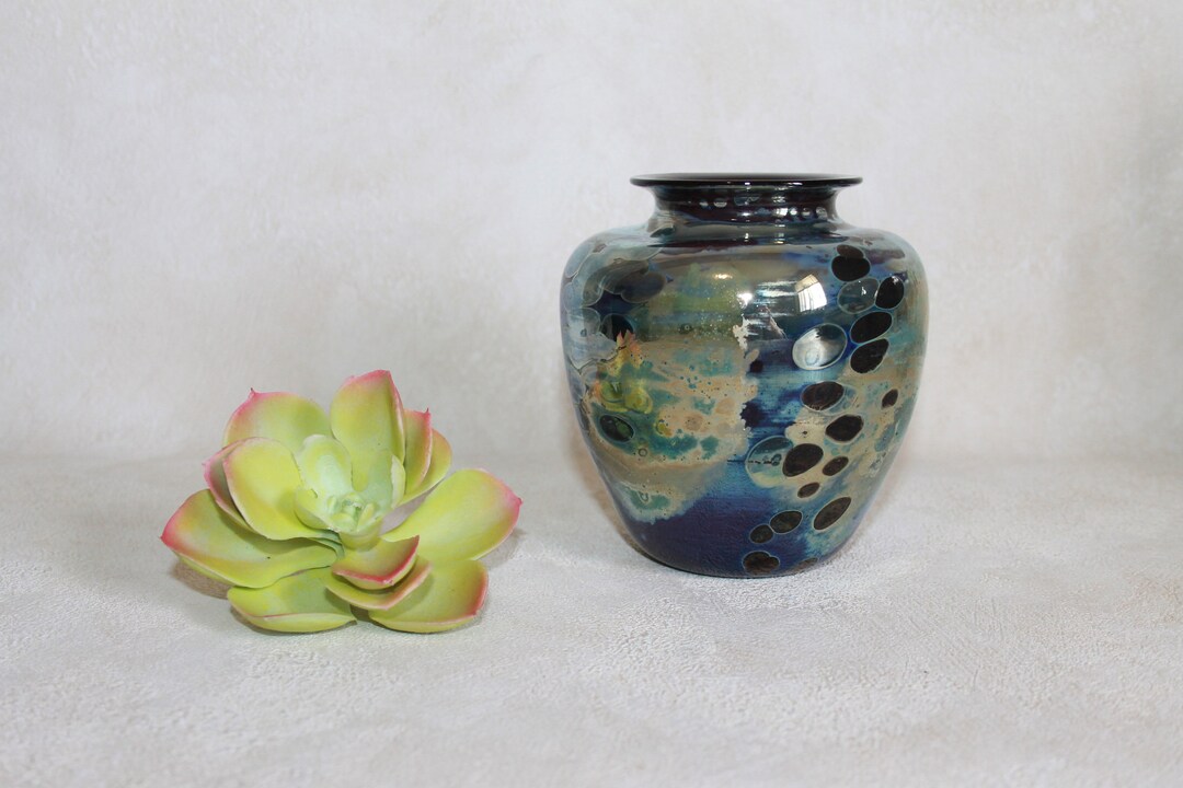 Art Glass Vase - Iridescent Oil Slick Glass Vase - Signed Thorn Glass ...