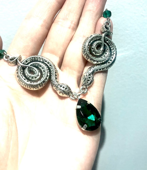 Slytherin Crystal Necklace 2024 www.epicamlv