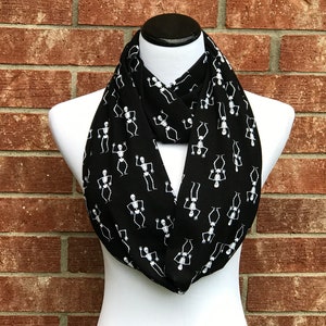 Skeletons Infinity Scarf Spooky Skeleton Scarf GLOWS IN the DARK Black ...